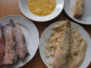 Hoki (treskovitá ryba) v bylinkovej strúhanke • Recept | svetvomne.sk