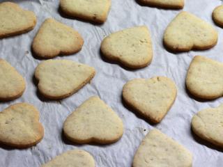 Mandarinkové linecké srdiečka • Recept | svetvomne.sk