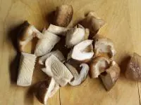 Kapusta pak choi s hubami shiitake • Recept | svetvomne.sk