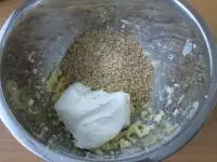 Jablkový koláč s orechovým tvarohom • Recept | svetvomne.sk